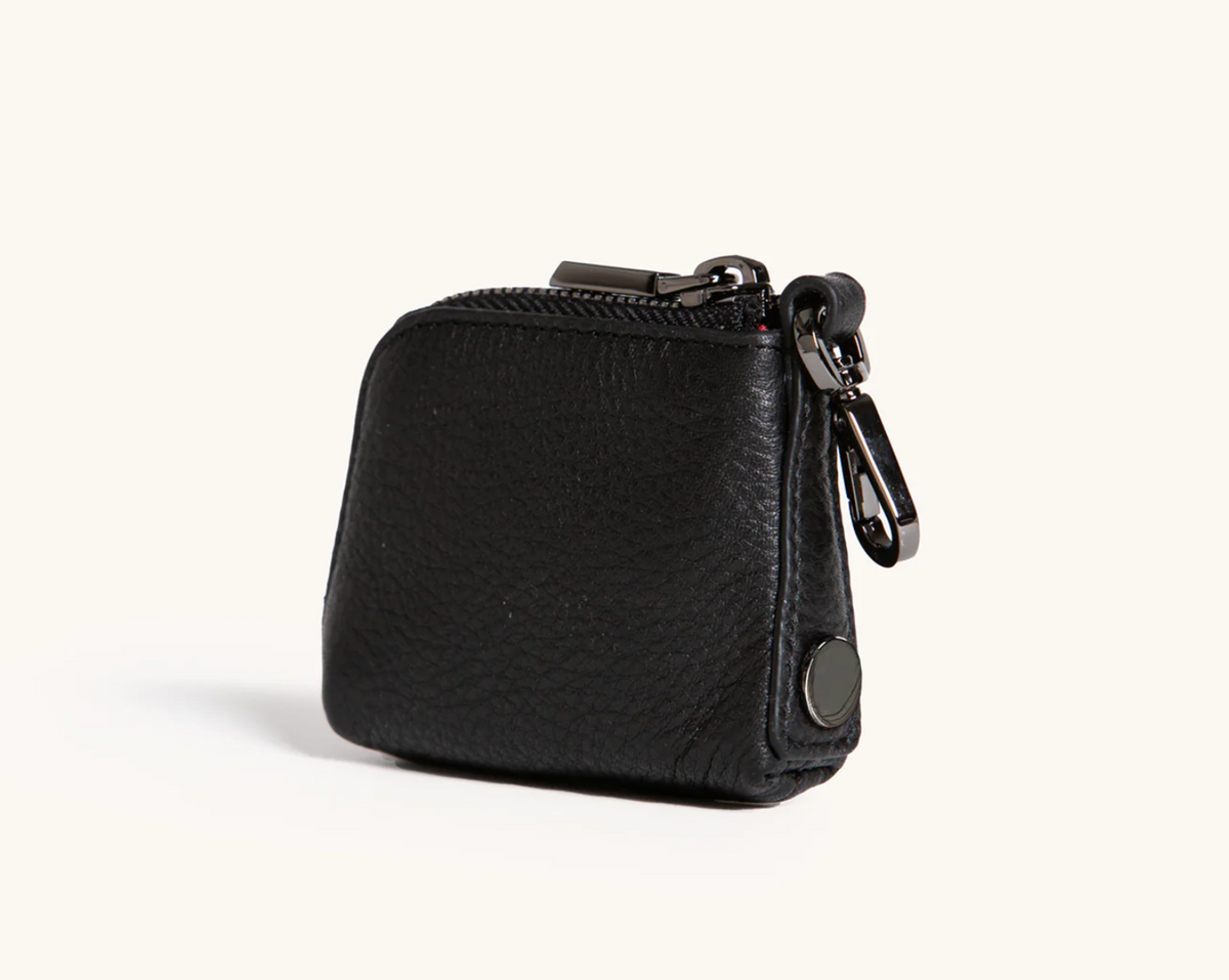 Syd Pouch Black Zip – The Blue Collection